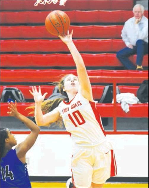 Maidens squeeze by Lady Goats | Groesbeck Journal