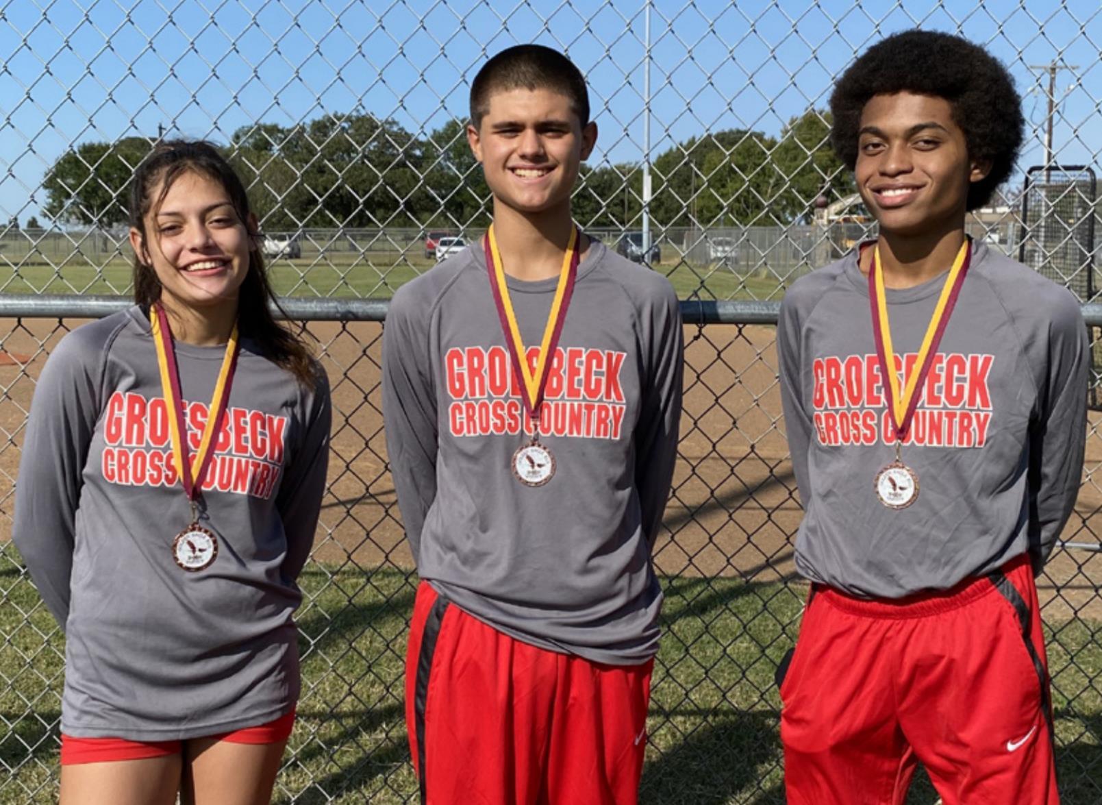 Cross Country runners medal at Fairfield | Groesbeck Journal