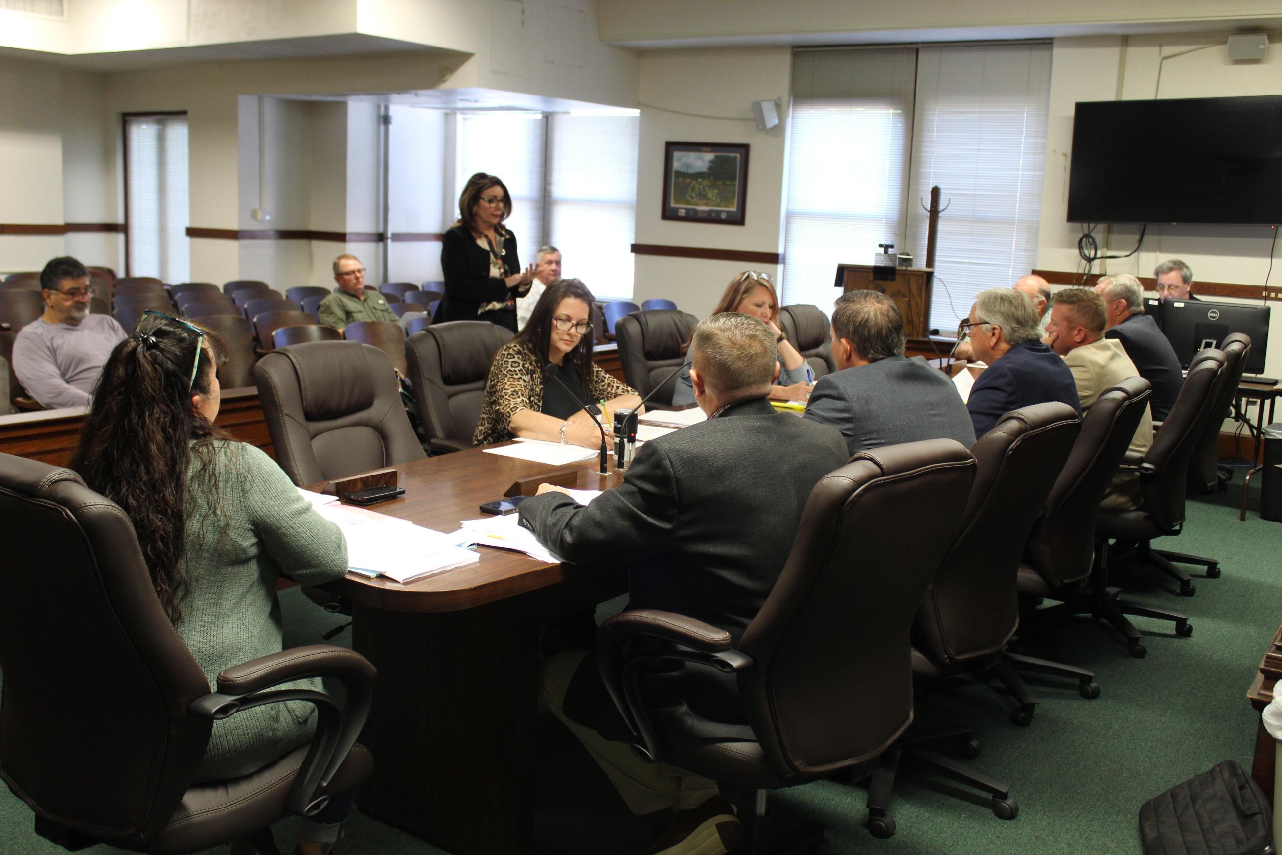 County Judge and Auditor Continue to Disagree on Bill System ...
